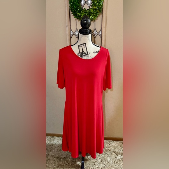 Susan Graver | Dresses | Susan Graver Size Medium Poppy Red Dress Euc ...
